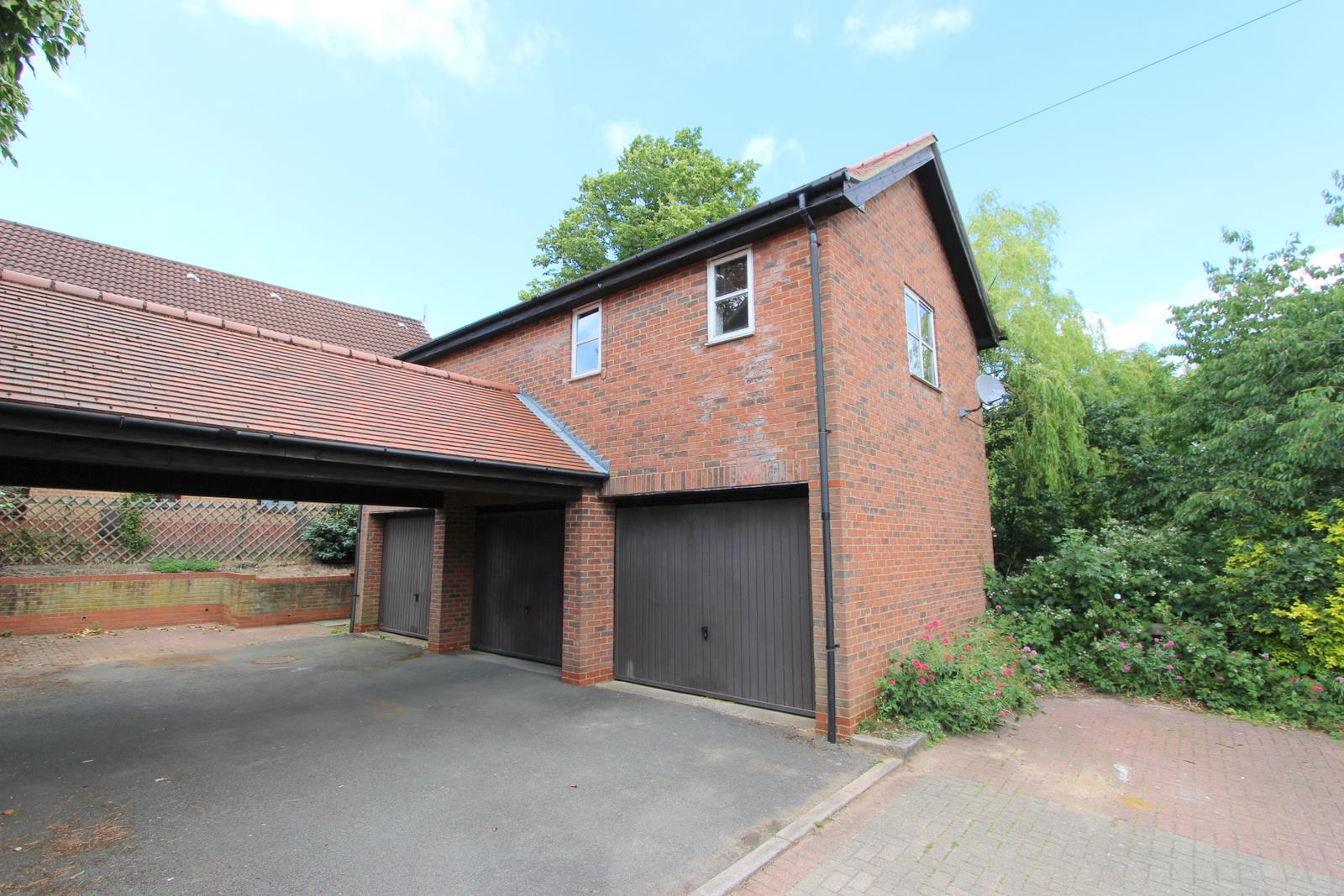 Southcott Village, Leighton Buzzard - Watsons Letting Agents